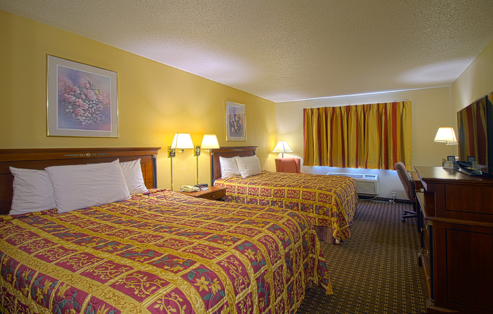 Geneva Motel in Geneva Illinois | Hotel near Fox valley Ice Arena