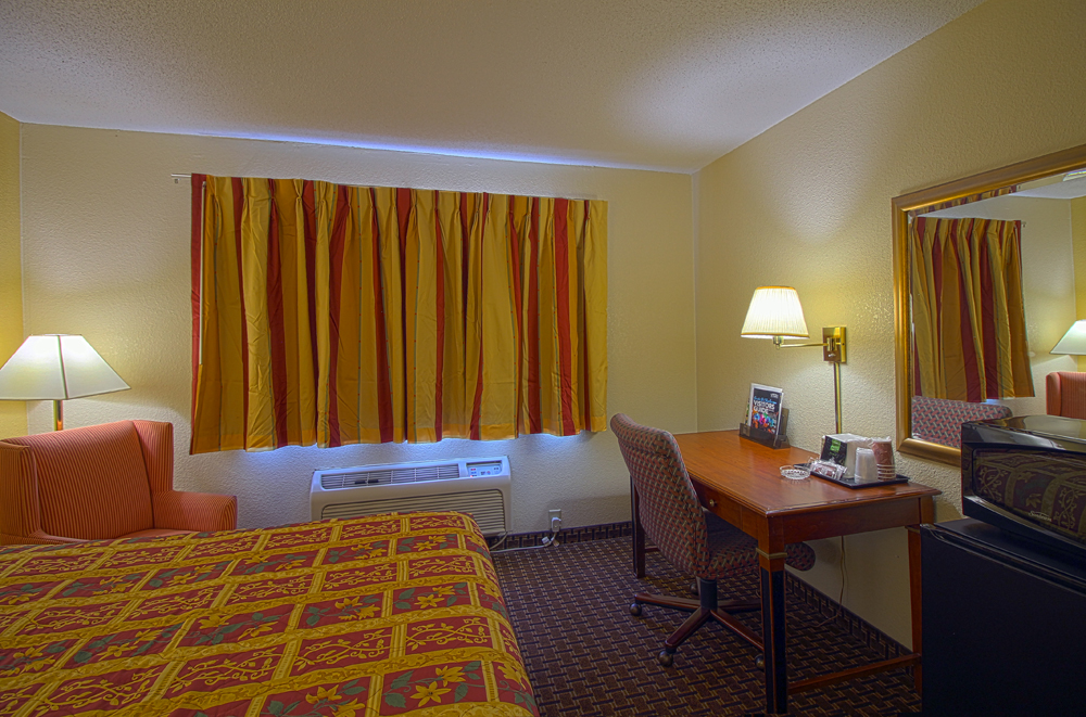 Geneva Motel in Geneva Illinois | Hotel near Fox valley Ice Arena