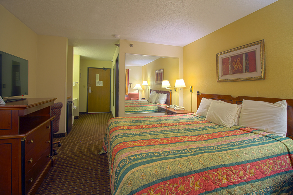 Geneva Motel in Geneva Illinois | Hotel near Fox valley Ice Arena